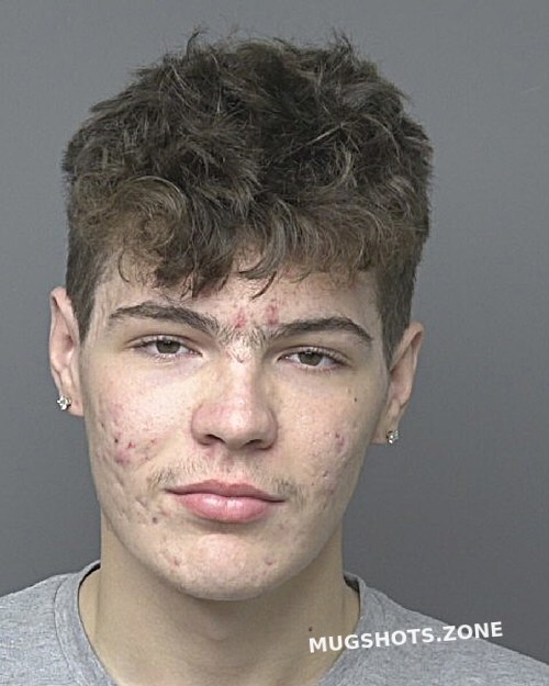 MUELLER JONATHAN JOSEPH 11/14/2023 - Dubuque County Mugshots Zone