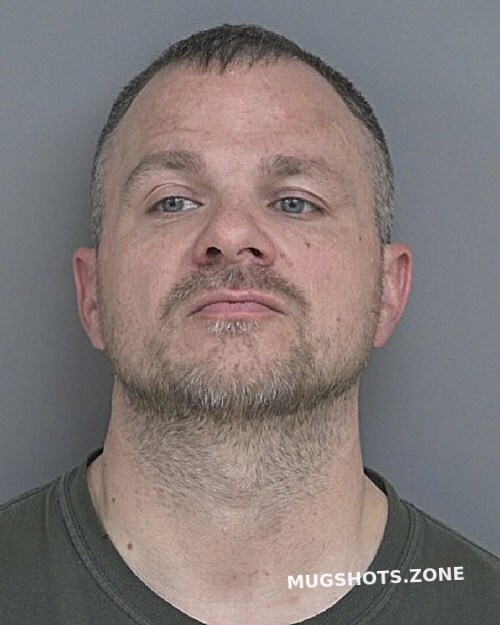 ADAMS JASON WILLIAM 11/19/2023 - Dubuque County Mugshots Zone