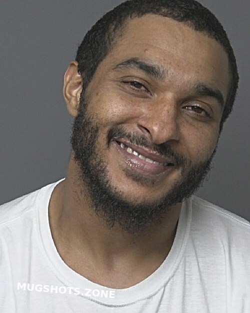 WINFREY BRANDON KELLE 12/13/2023 - Dubuque County Mugshots Zone