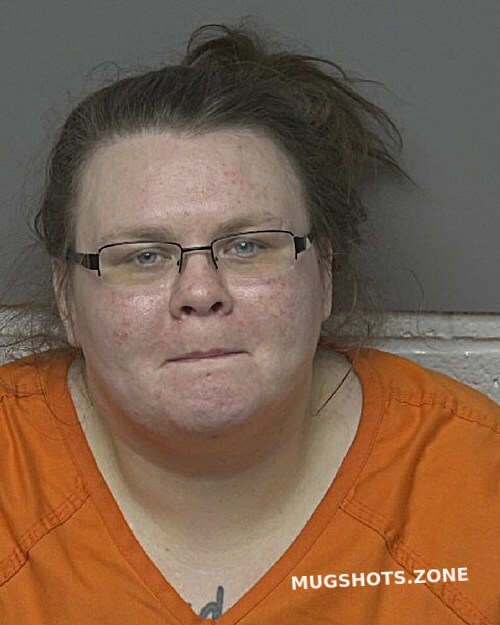 CLARK COURTNEY ANN 02/07/2024 - Dubuque County Mugshots Zone