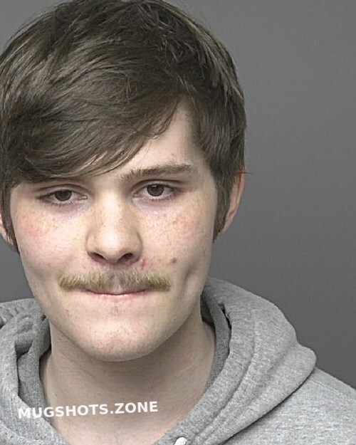 MOORE ASHTON LUCAS 03/03/2024 - Dubuque County Mugshots Zone