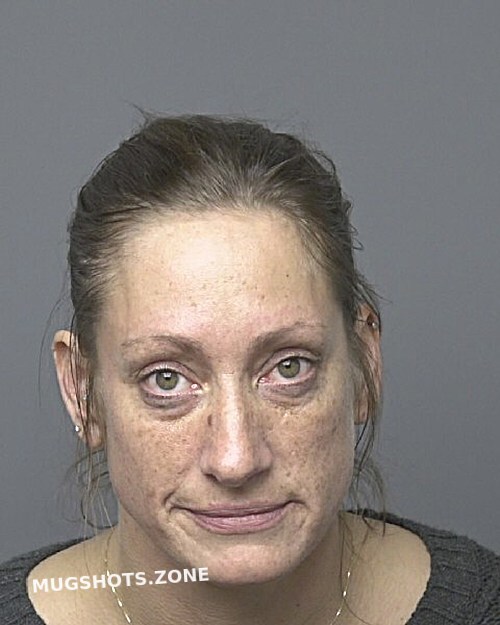 SAUNDERS CARRIE ANNE 03/06/2024 - Dubuque County Mugshots Zone