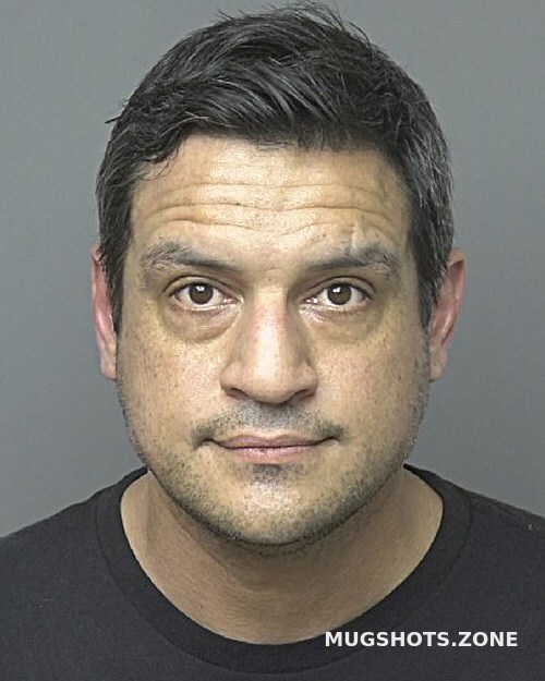 ROBLEDO JOSEPH DAVID 04/14/2024 - Dubuque County Mugshots Zone