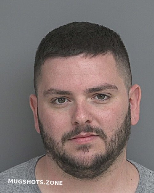 SKAHILL JAKE ROBERT 04/24/2024 - Dubuque County Mugshots Zone