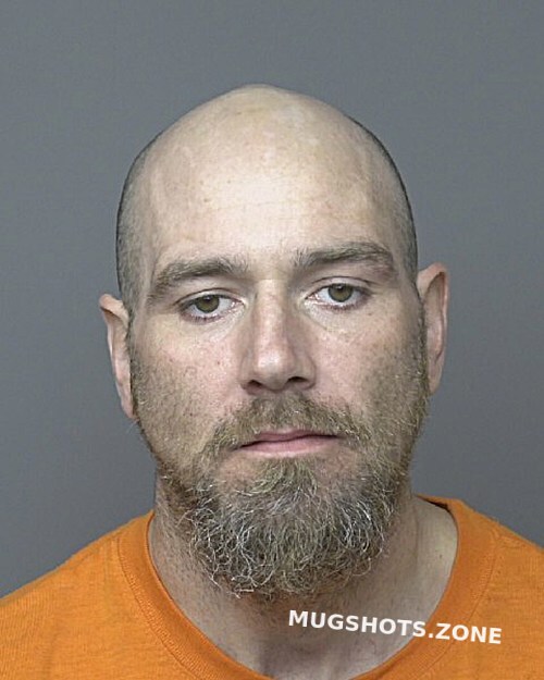 LEIK CODY JAMES 10/28/2024 - Dubuque County Mugshots Zone