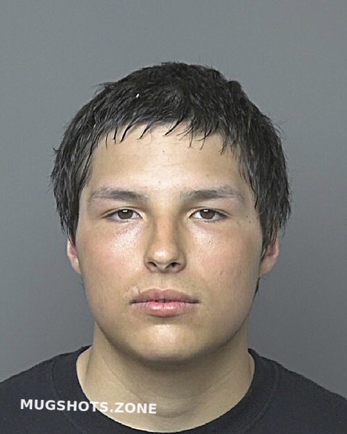 CASTILLO BRYAN CHARLES 05/10/2025 - Dubuque County Mugshots Zone