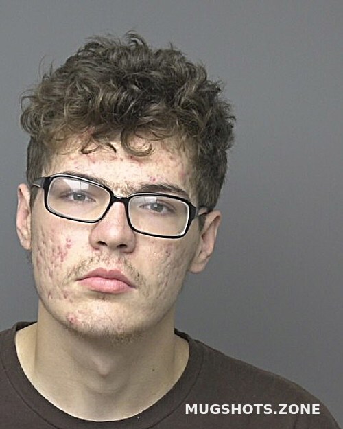 MUELLER JONATHAN JOSEPH 10/18/2025 - Dubuque County Mugshots Zone