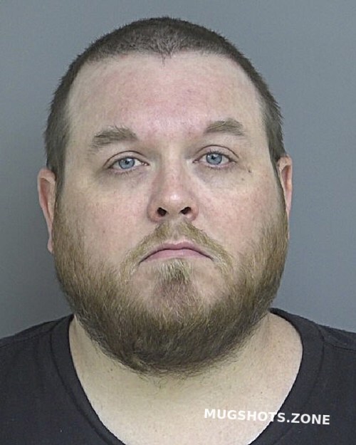 ROLLINGS MATTHEW DENNIS 10/27/2025 - Dubuque County Mugshots Zone