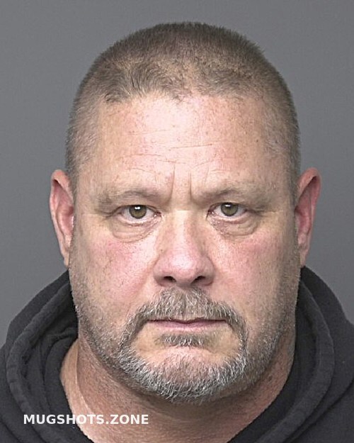 MUELLER ROBERT PAUL 10/30/2025 - Dubuque County Mugshots Zone