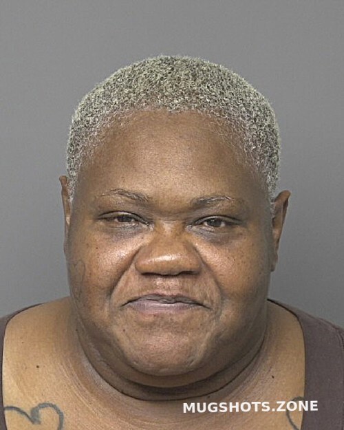 SAUNDERS APRIL JANINE 11/14/2025 - Dubuque County Mugshots Zone