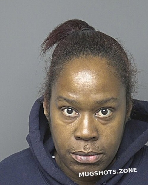 MONTGOMERY DIAMOND MICHELLE 11/25/2025 - Dubuque County Mugshots Zone