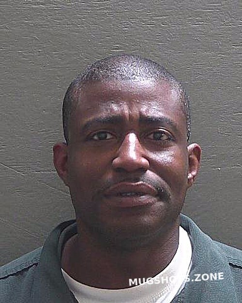 SAUNDERS OLIVER QUINTON 03/29/2021 - Escambia County Mugshots Zone