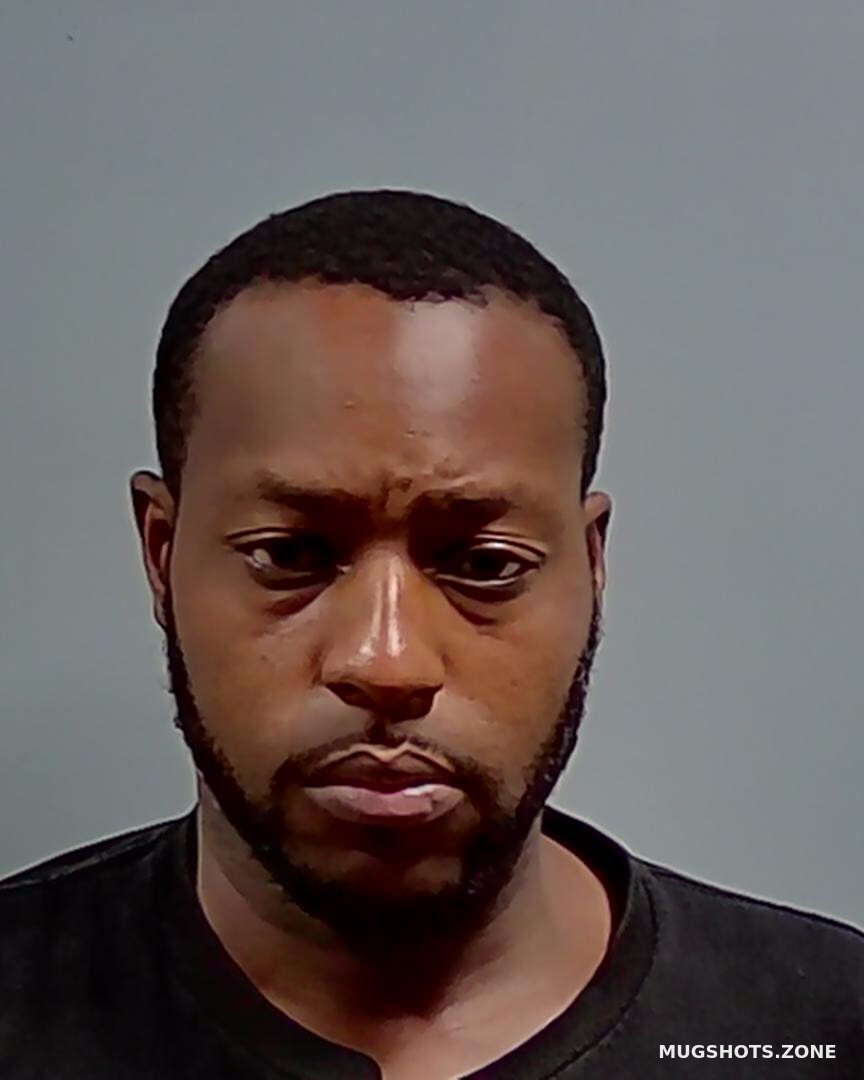 YOUNG DERRICK ANDRE 08/17/2022 - Escambia County Mugshots Zone