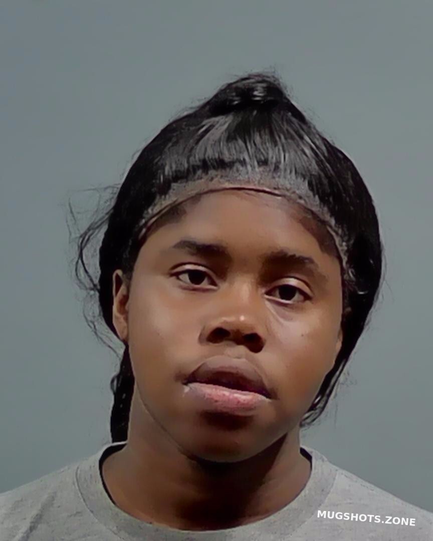 GILCHRIST LABORSHA DORETHA 05/18/2023 - Escambia County Mugshots Zone