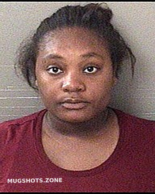 MOULTRIE SHARITA ANNE 06/01/2025 - Escambia County Mugshots Zone