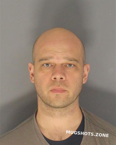 FLYTE RANDY L 05/02/2025 - Essex County Mugshots Zone