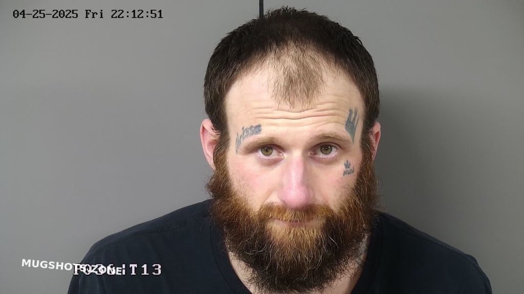 ADAMS TYLER R 04/25/2025 - Fayette County Mugshots Zone
