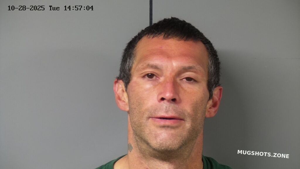 WOODS CHARLES TIMOTHY 10/28/2025 - Fayette County Mugshots Zone