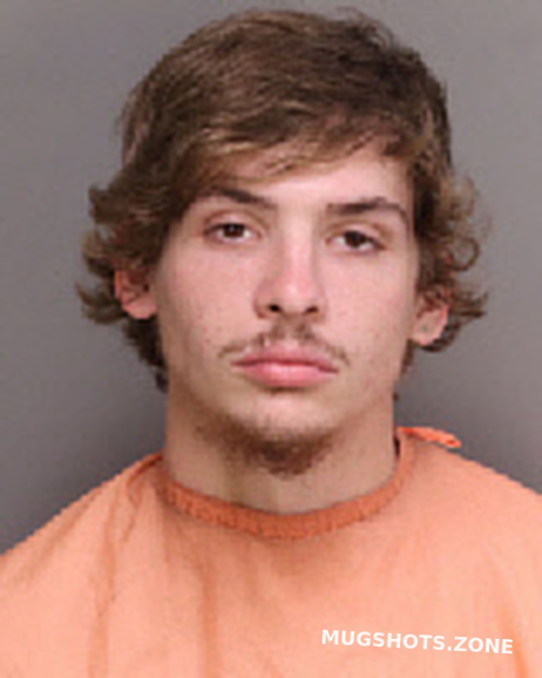 LOCKLAIR BRYAN CHRISTOPHER 02/28/2022 - Florence County Mugshots Zone