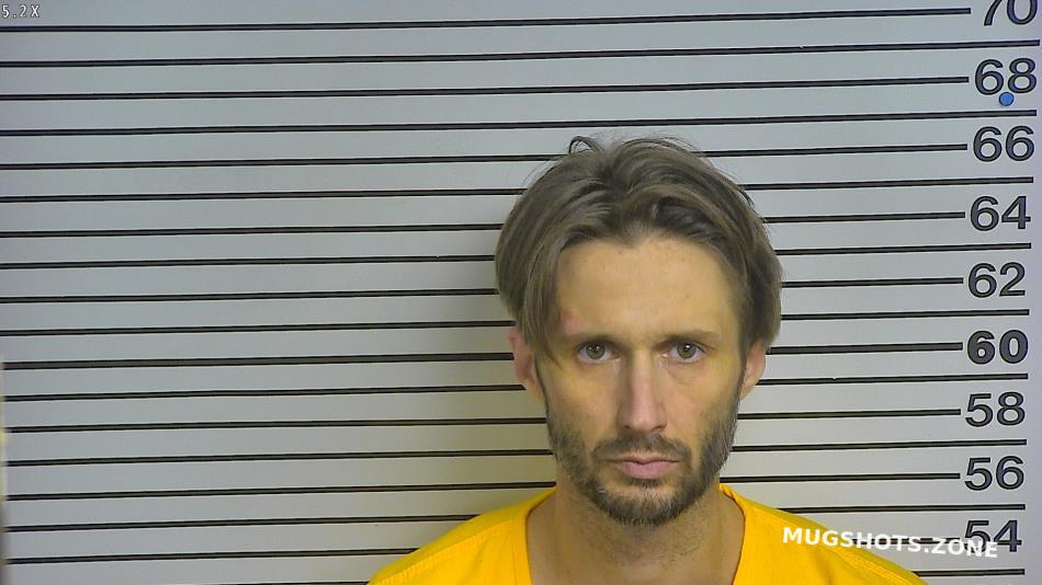 THOMAS BRANDON 12/28/2021 - Forrest County Mugshots Zone