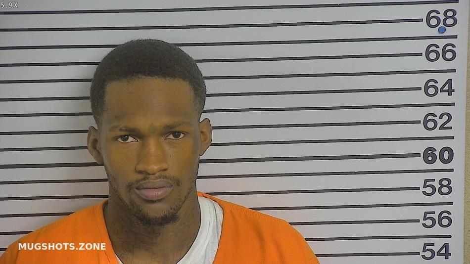 STRICKLAND TRI'DARRIUS MAR'TEE 11/02/2022 - Forrest County Mugshots Zone