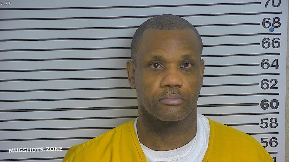 PEARSON JOSHUA LATARISH 11/22/2022 - Forrest County Mugshots Zone