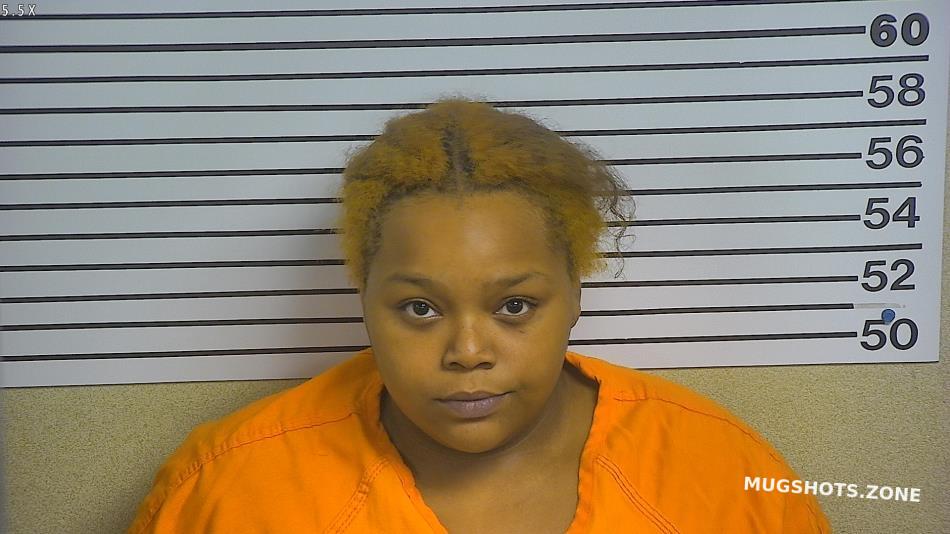 WILLIS LA'VEONNE N 11/27/2022 - Forrest County Mugshots Zone