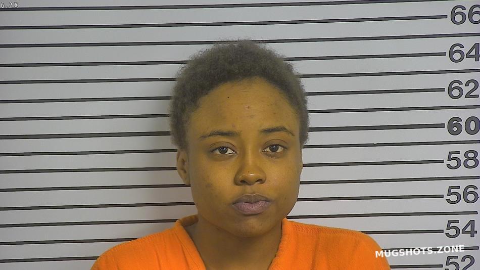 RIGGS KAYLA NICOLE 12/20/2022 - Forrest County Mugshots Zone
