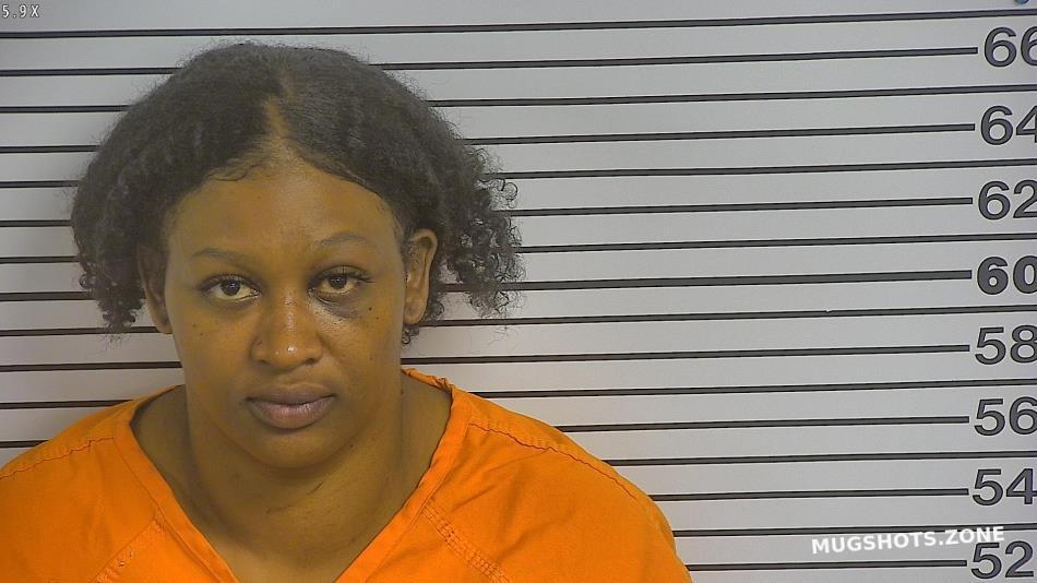 MAGEE SHAMONICA MONIQUE 06/26/2023 - Forrest County Mugshots Zone