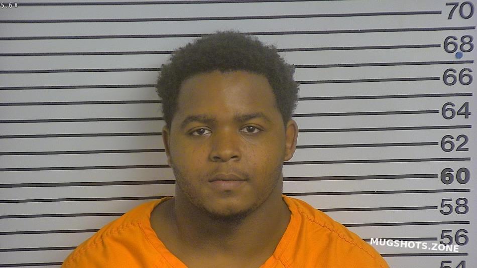 JONES DIVON TIREE 10/18/2023 - Forrest County Mugshots Zone