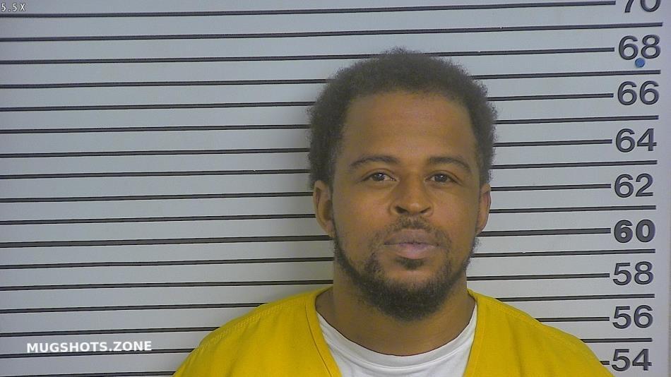 MCINTYRE RODERICUS M 01/29/2024 - Forrest County Mugshots Zone