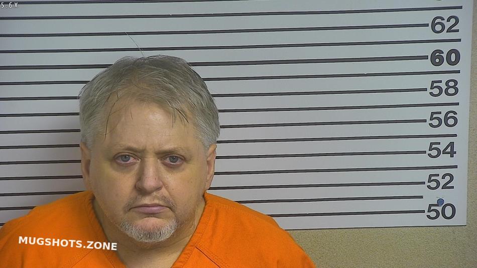 SUMRALL ROBERT STEVEN JR 01/18/2025 - Forrest County Mugshots Zone