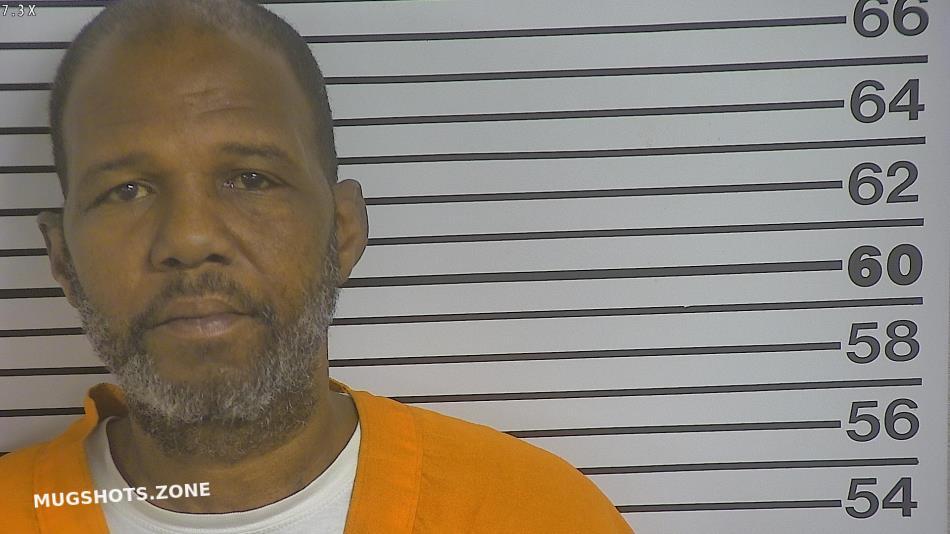 MOORE JAMES EARL 04/02/2025 - Forrest County Mugshots Zone