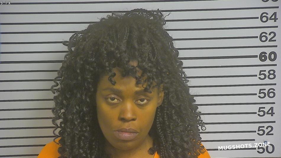 MOYE EBONY LAKEISHA 04/18/2025 - Forrest County Mugshots Zone