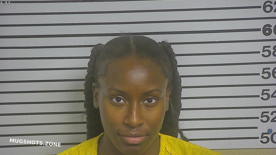 COBBINS TIFFANY CHANTEL 06/25/2025 - Forrest County Mugshots Zone