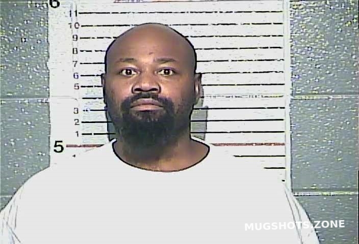 MCCRAY RONALD EDWARD JR 08/18/2022 - Franklin County Mugshots Zone