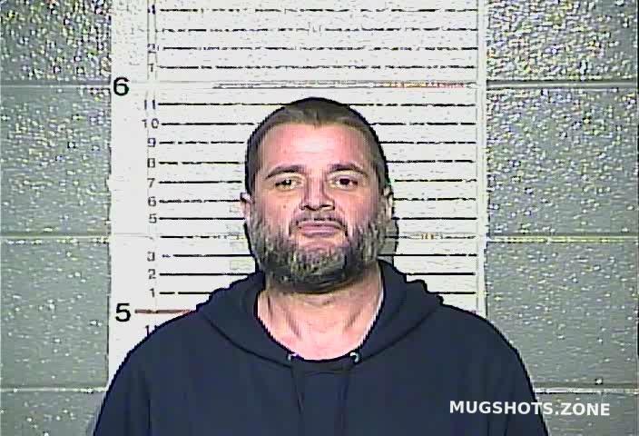 CARTER TRAVIS RAYMOND 02/27/2023 - Franklin County Mugshots Zone