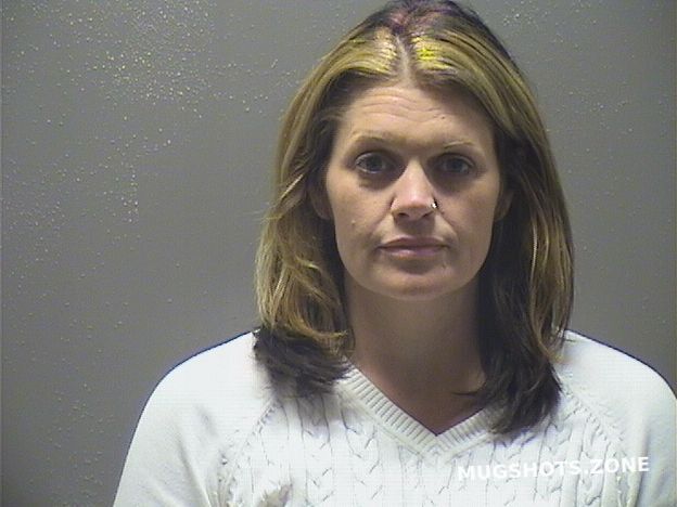 DAVIS CANDICE NICOLE 01/10/2026 - Garland County Mugshots Zone