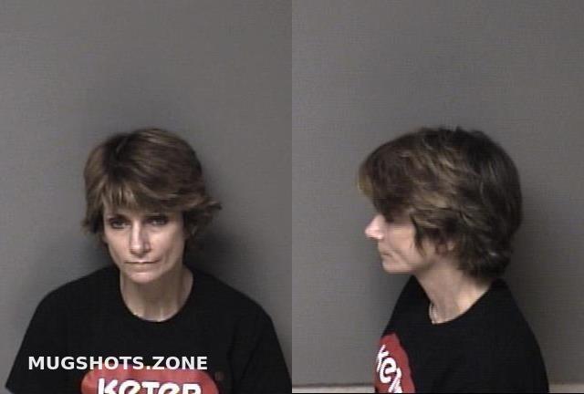 HAMRICK JENNIFER LEIGH RAY 11/15/2021 - Gaston County Mugshots Zone