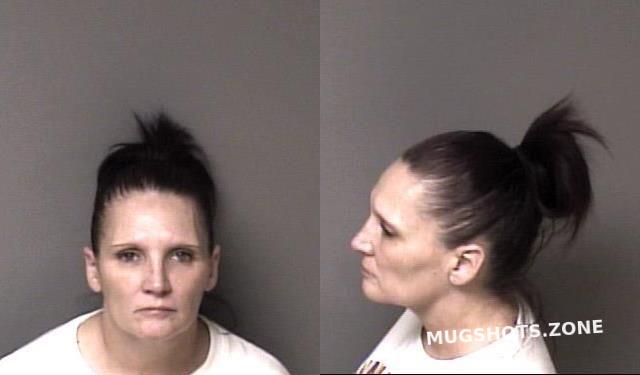 PITTMAN STEPHANIE SHAWN TRAYWICK 01/06/2022 - Gaston County Mugshots Zone