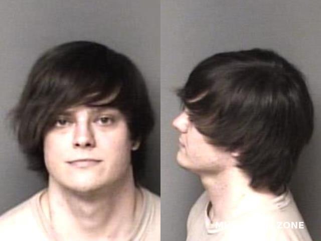 FARMER MATTHEW SEAN 08/25/2023 - Gaston County Mugshots Zone