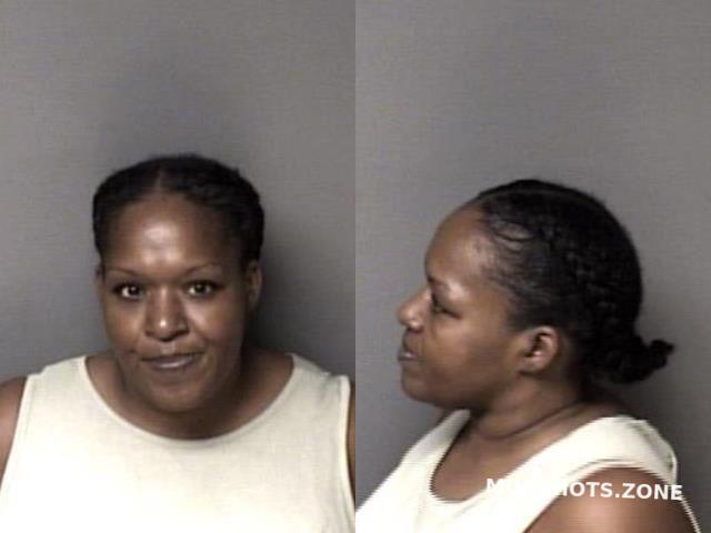 MOSS SHATALA TINYAIDA 09/24/2023 - Gaston County Mugshots Zone