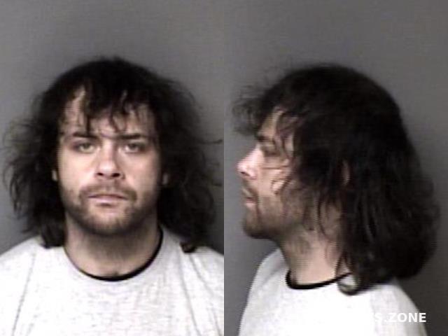 WELCH DUSTIN RAY 04/19/2024 - Gaston County Mugshots Zone