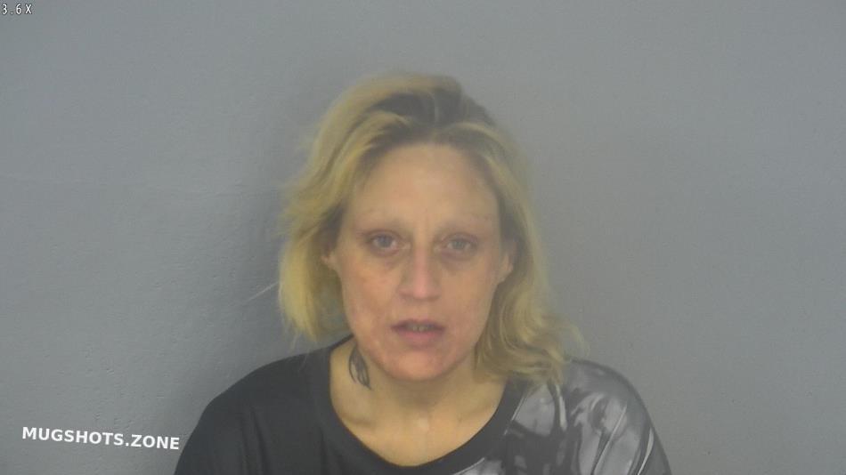 DOUGLAS KRYSTAL D 05/01/2021 - Greene County Mugshots Zone