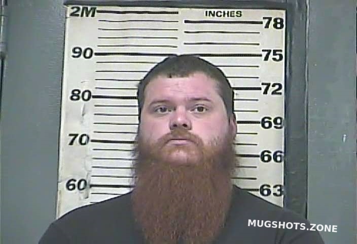 SLONE KYLE DOUGLAS 05/11/2021 - Greenup County Mugshots Zone