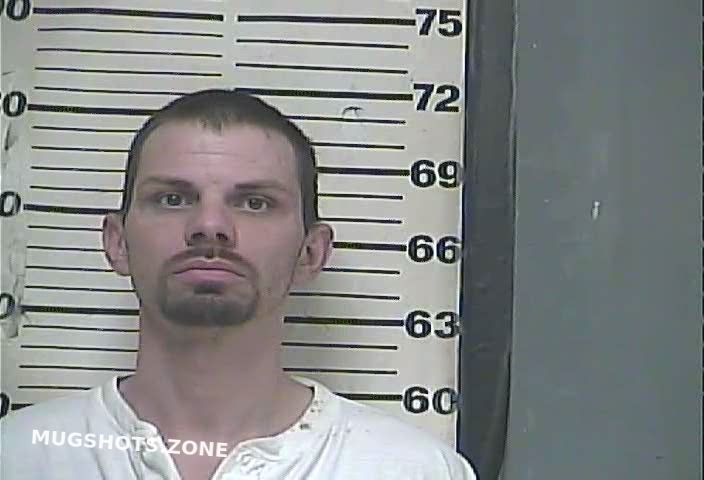 KNIPP RANDY DOUGLAS JR 02/22/2022 - Greenup County Mugshots Zone