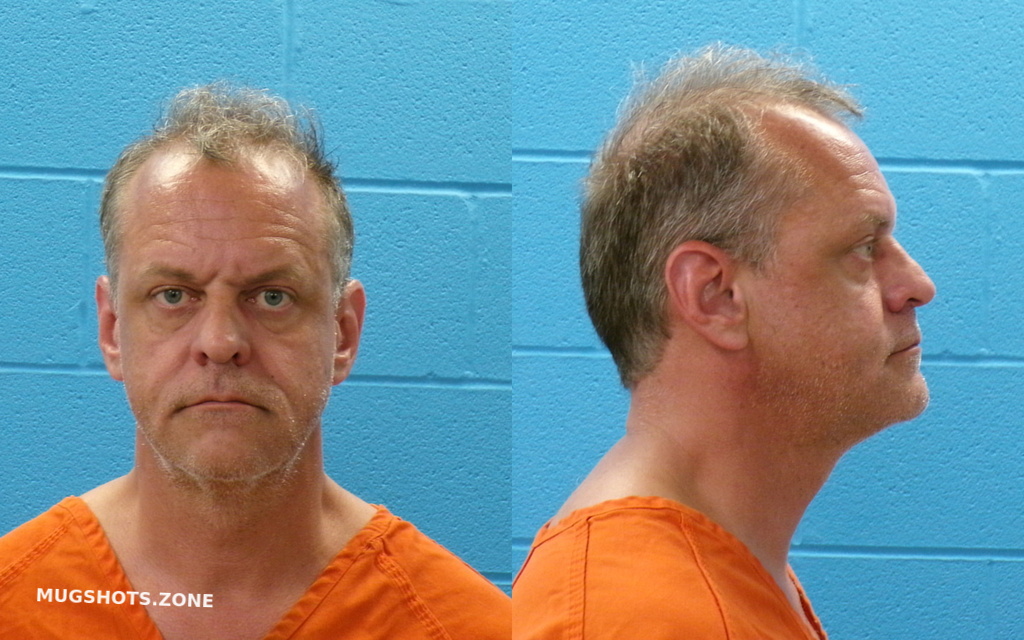 MOORE JOSHUA JARED 11/06/2025 - Guadalupe County Mugshots Zone