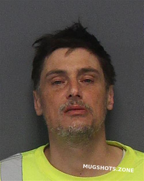 DOENGES MATTHEW 01/26/2022 - Guilford County Mugshots Zone