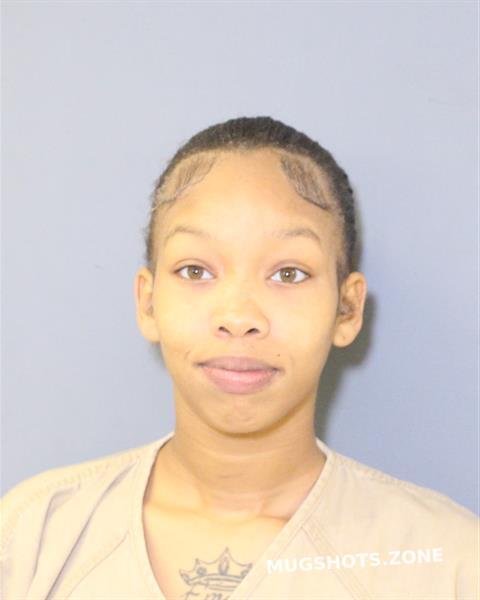 DAVIS MIA SHANAE-DOMINIQU 12/01/2022 - Guilford County Mugshots Zone