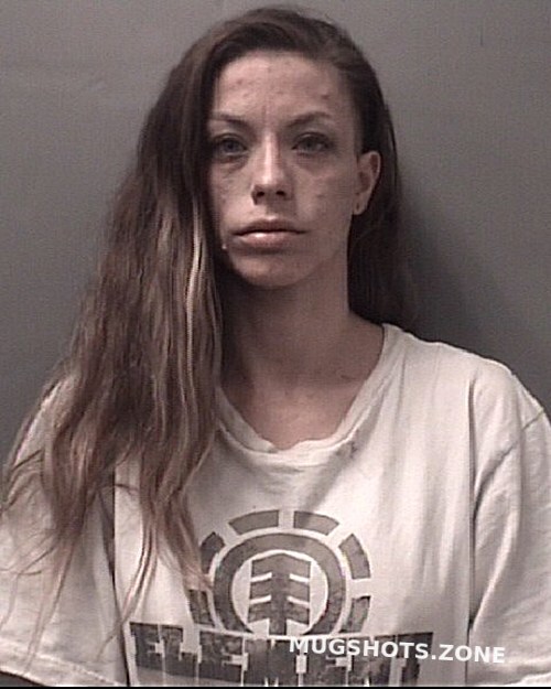 Summer Holmes's Instagram, Twitter & Facebook on IDCrawl